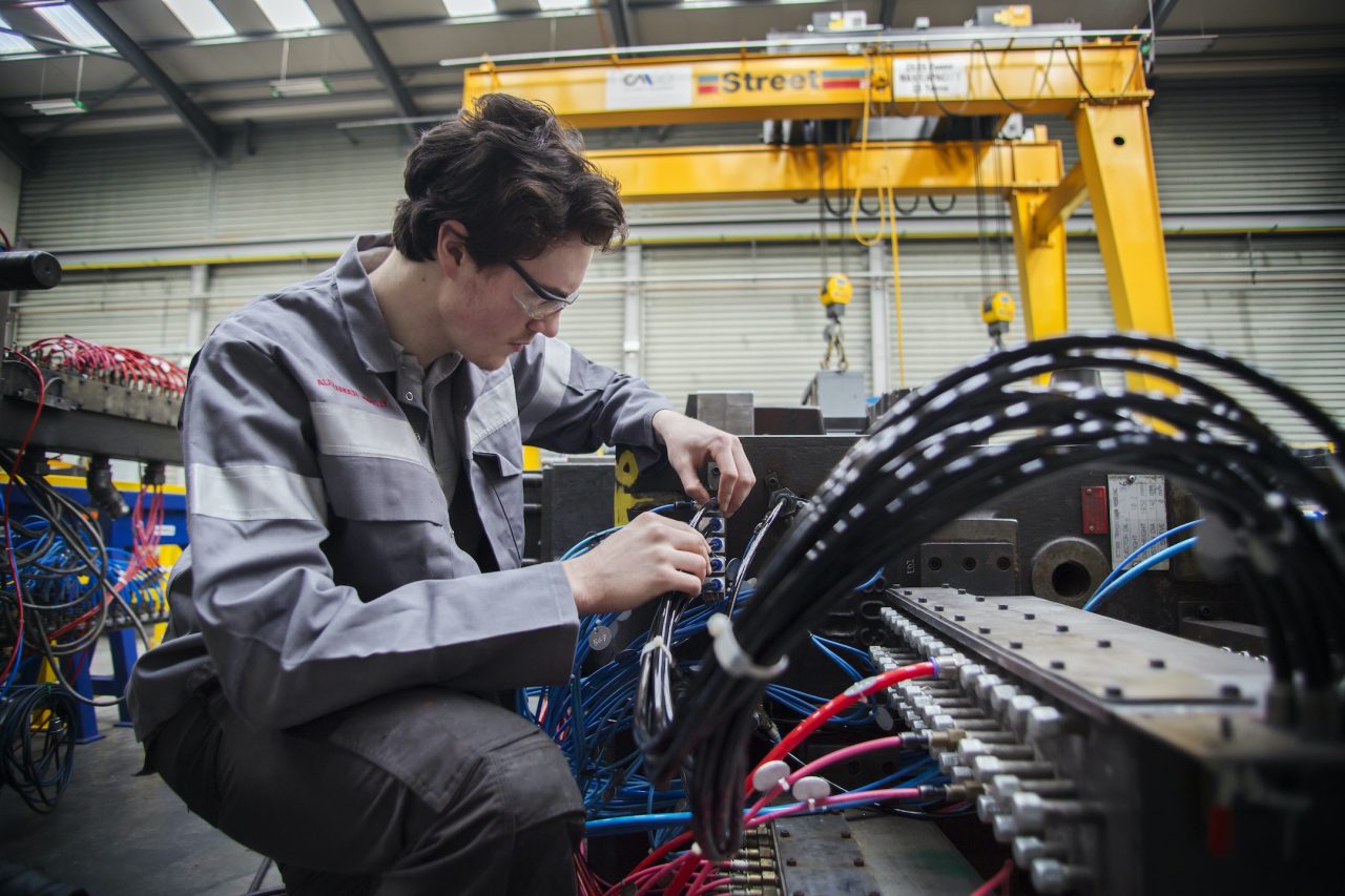Engineering- Take a Closer Look | Manufacturing NI